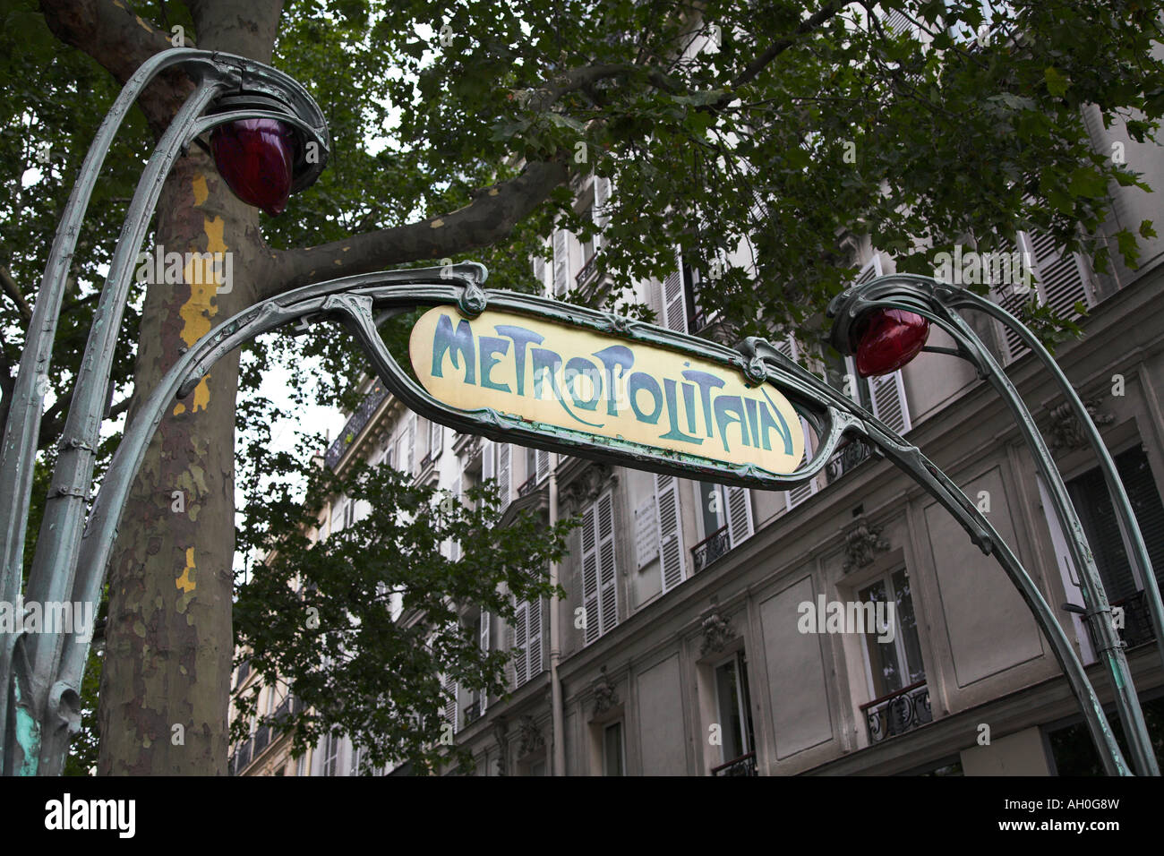 Metropolitain Sign showing entrance to Metro system in Paris Stock ...