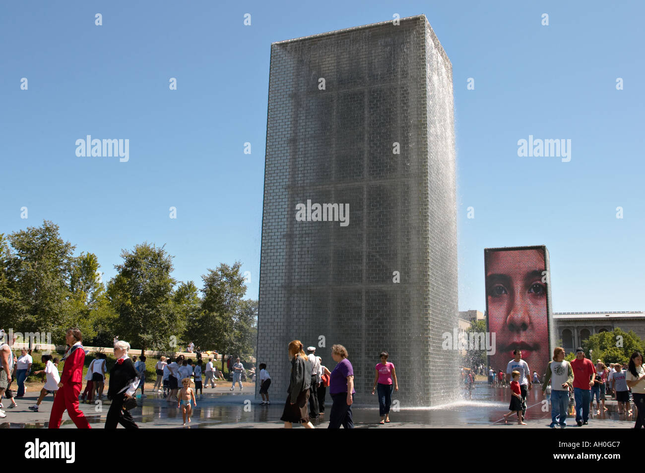 ILLINOIS Chicago Crown Fountain in Millennium Park faces on giant video ...