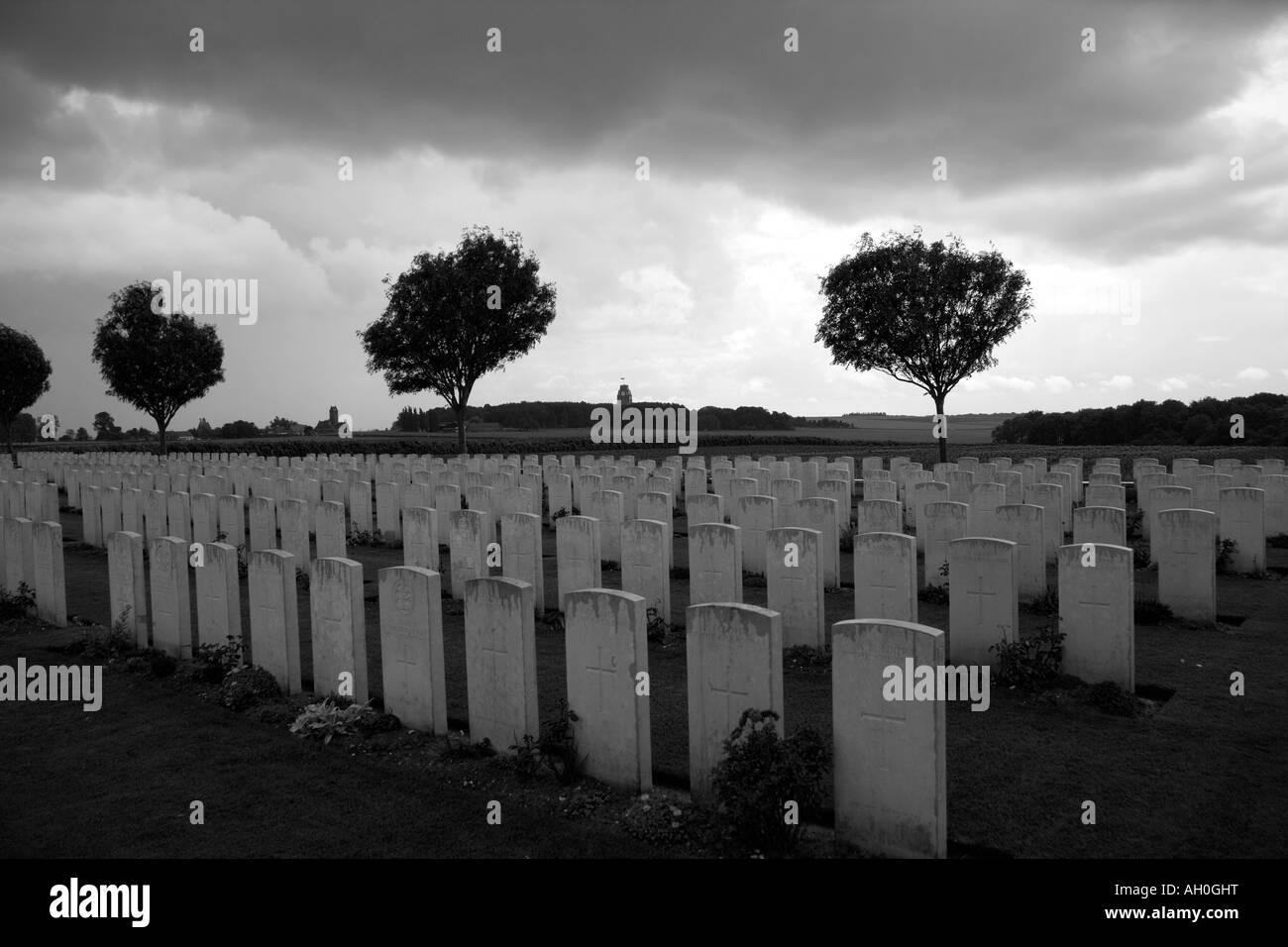 First world war british cemetery Black and White Stock Photos & Images ...