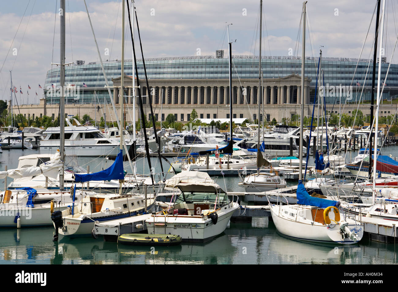 BUILDINGS Chicago Illinois Soldier Field redesigned football field home ...