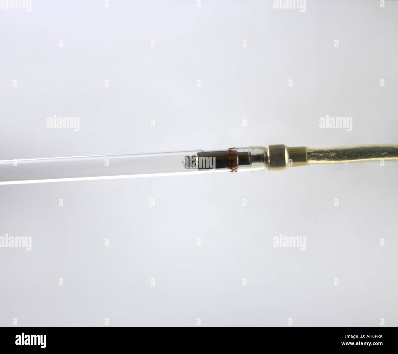 Laser pumping hi-res stock photography and images - Alamy