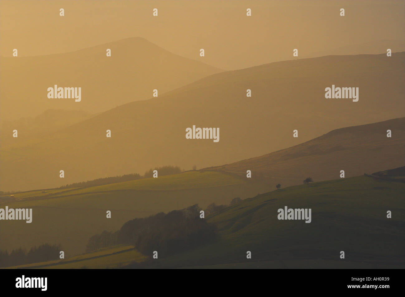 High peak district painting hi-res stock photography and images - Alamy