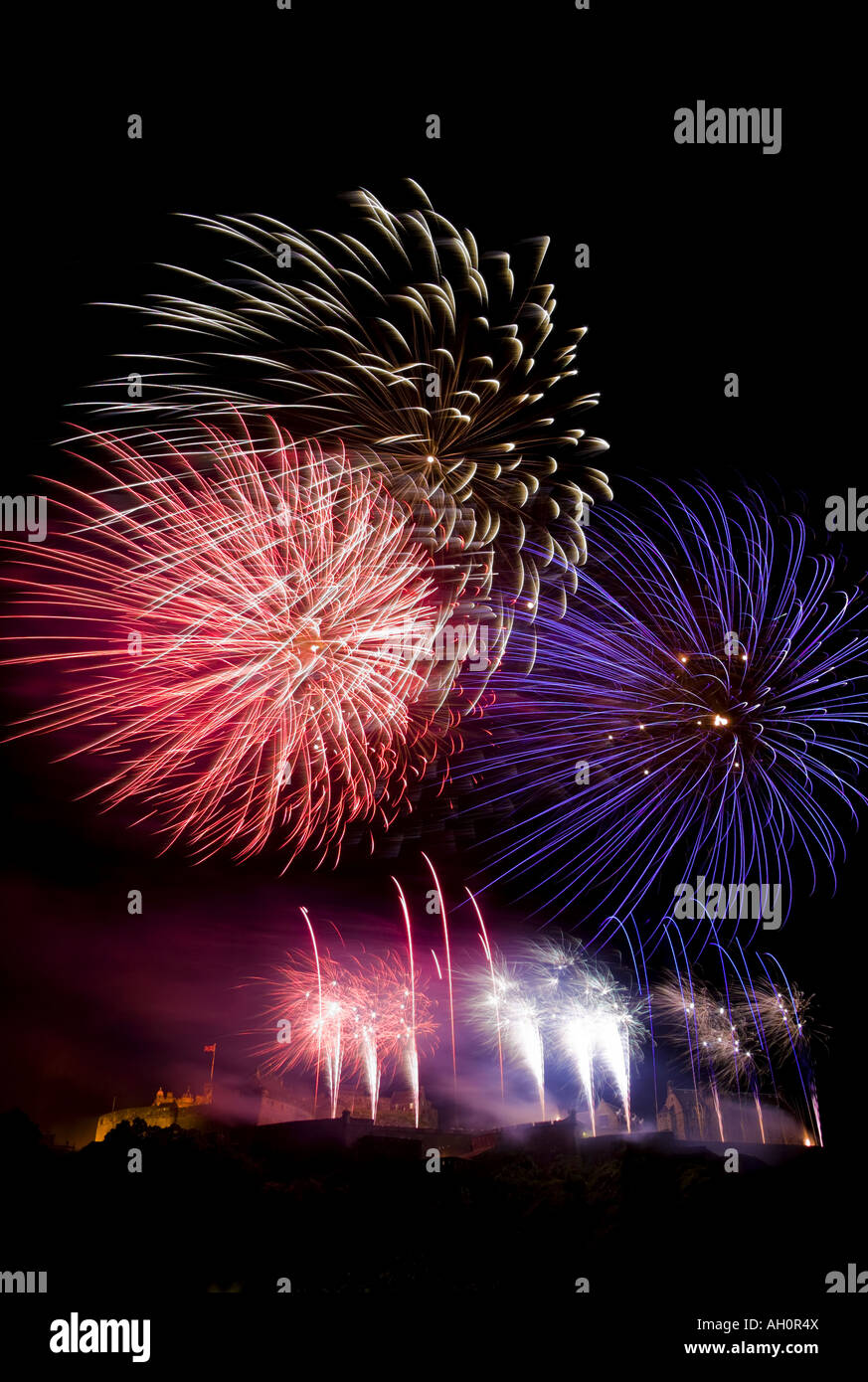 Bank of scotland fireworks hi-res stock photography and images - Alamy