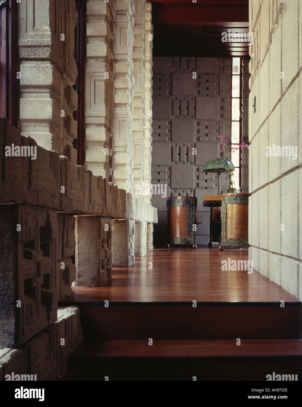 Frank lloyd wright residential arts crafts architecture building ...