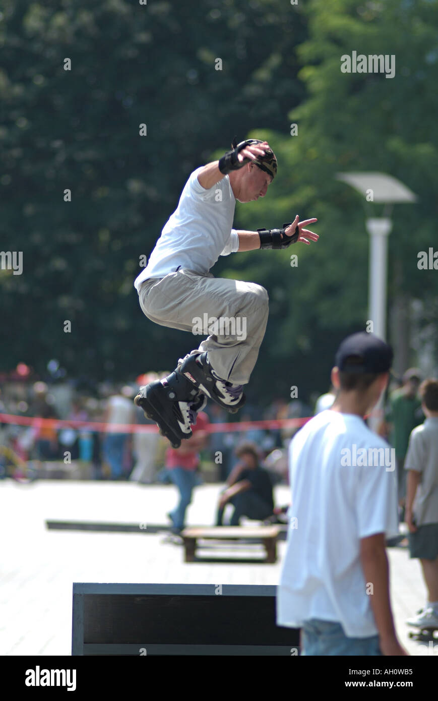 Inline Skating of a Ramp at a Skate Park Stock Photo - Alamy