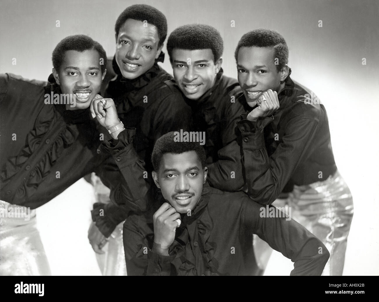 The temptations group hi-res stock photography and images - Alamy