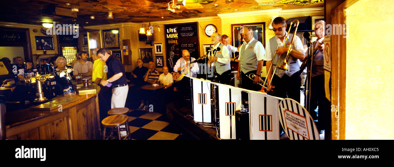 The Old Duke Jazz Pub Jazz Band Playing Bristol England Stock Photo - Alamy