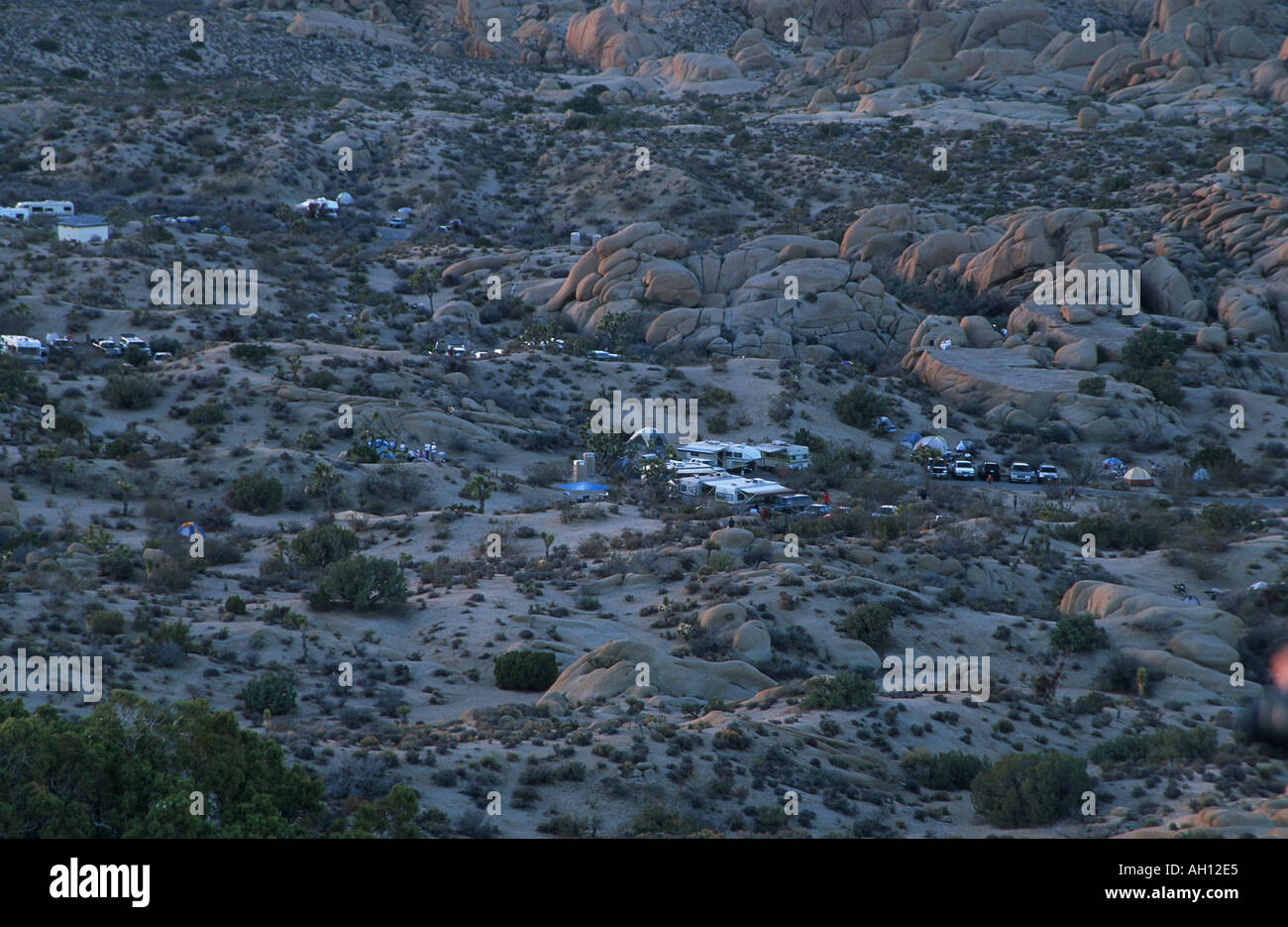 People camping out in the desert Stock Photo - Alamy