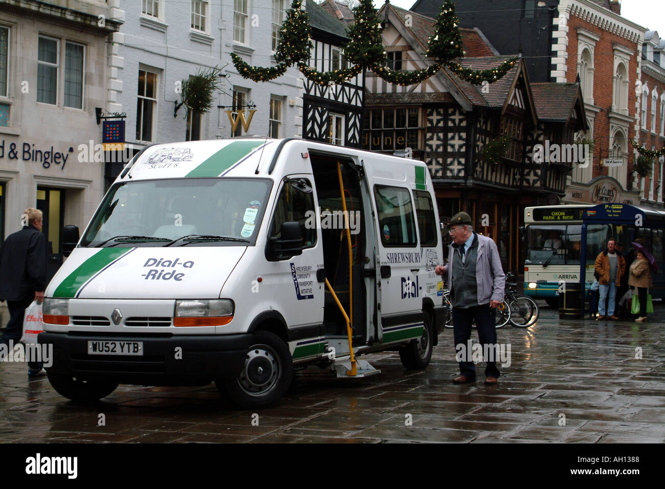 Dial a bus hi-res stock photography and images - Alamy