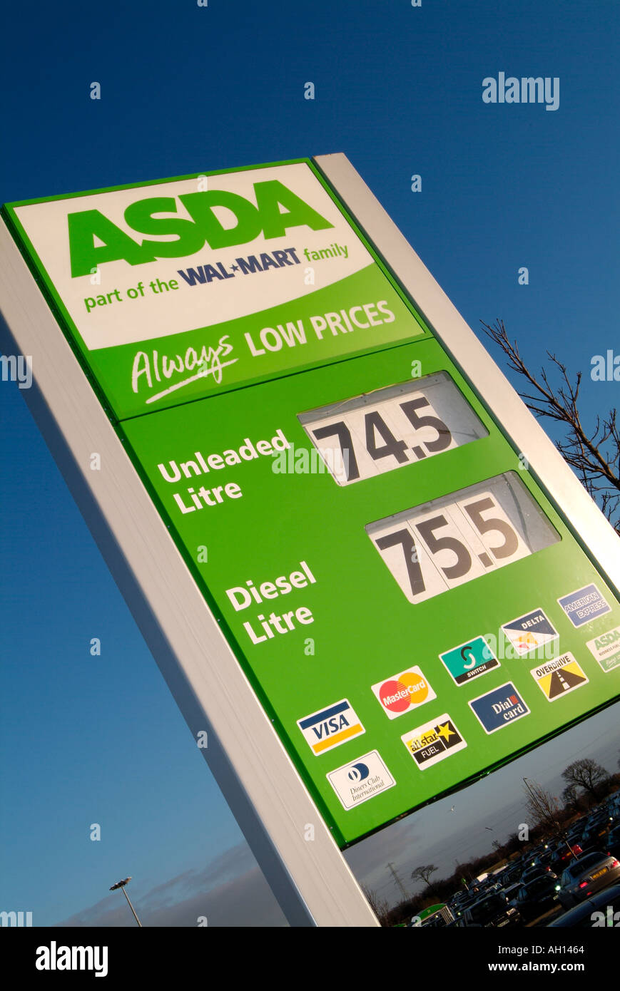 Asda supermarket fuel petrol station hi-res stock photography and ...
