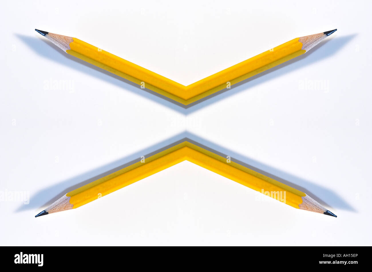 Broken pencil drawing hi-res stock photography and images - Alamy