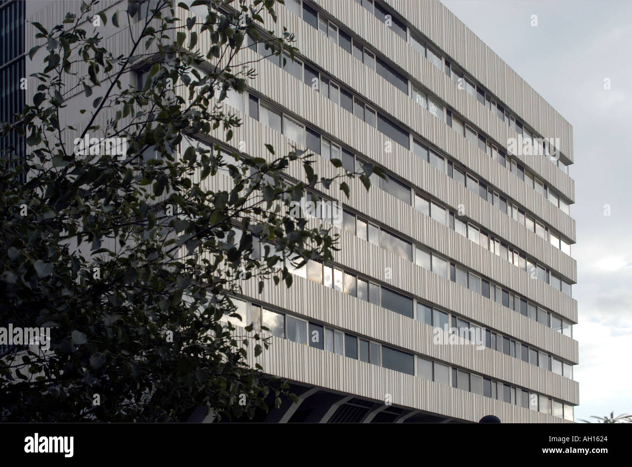 Multi story office building Stock Photo - Alamy Multi story office building Stock Photo - Alamy