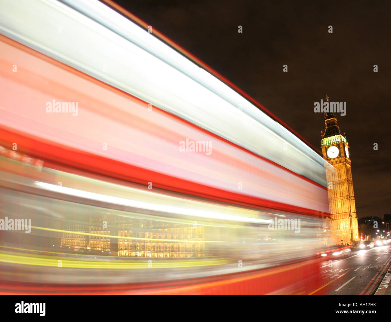 London Big Ben Red Bus Long Exposure Night Stock Photo - Alamy