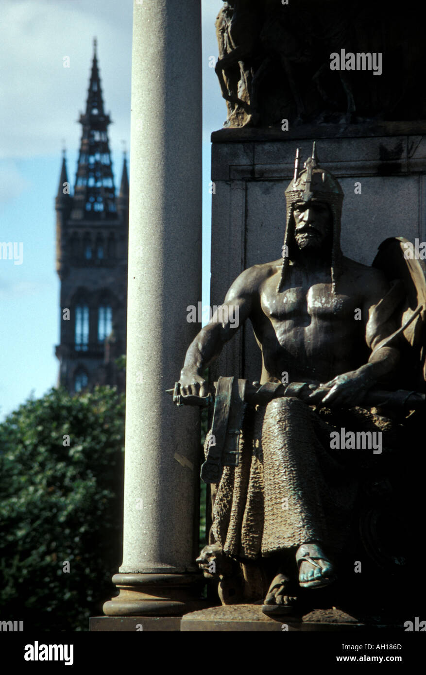 Scotland Glasgow Scottish Knight Statue within Kelvingrove park and ...