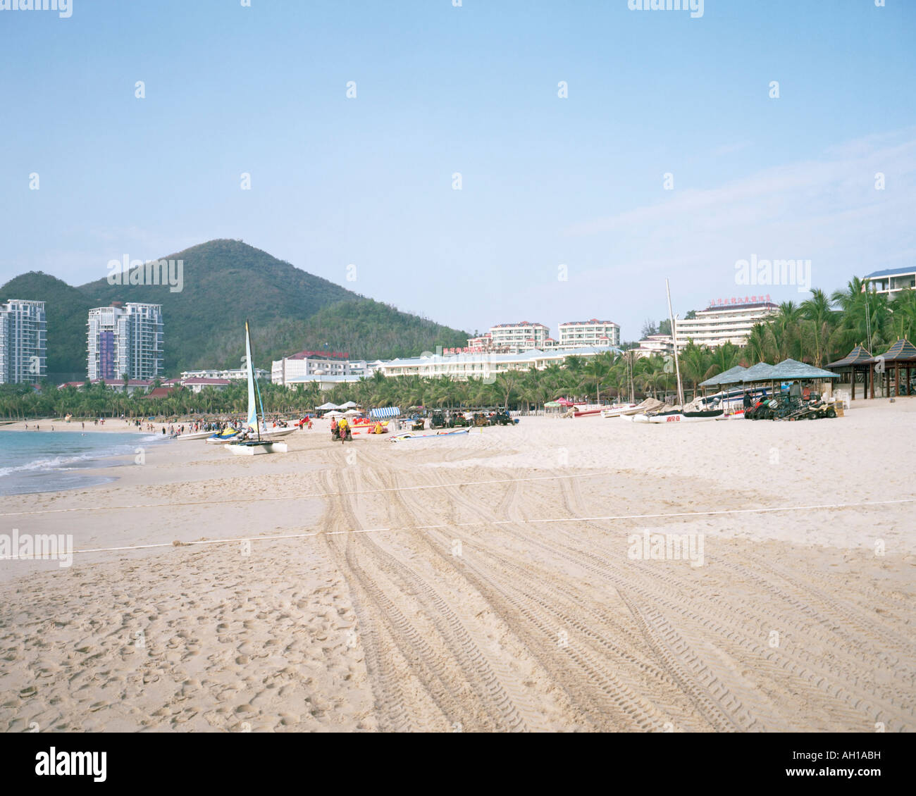 Dadonghai beach hi-res stock photography and images - Alamy