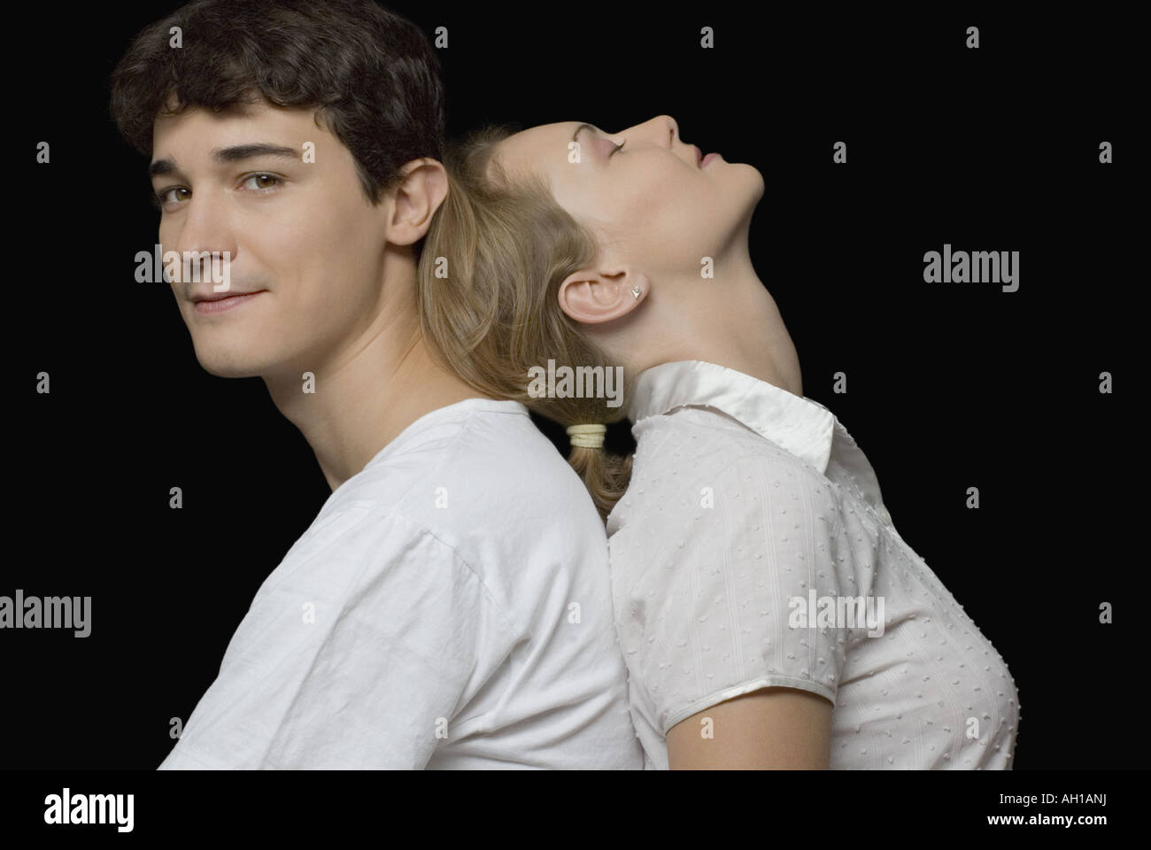 Blond hair back of head shot hi-res stock photography and images - Alamy