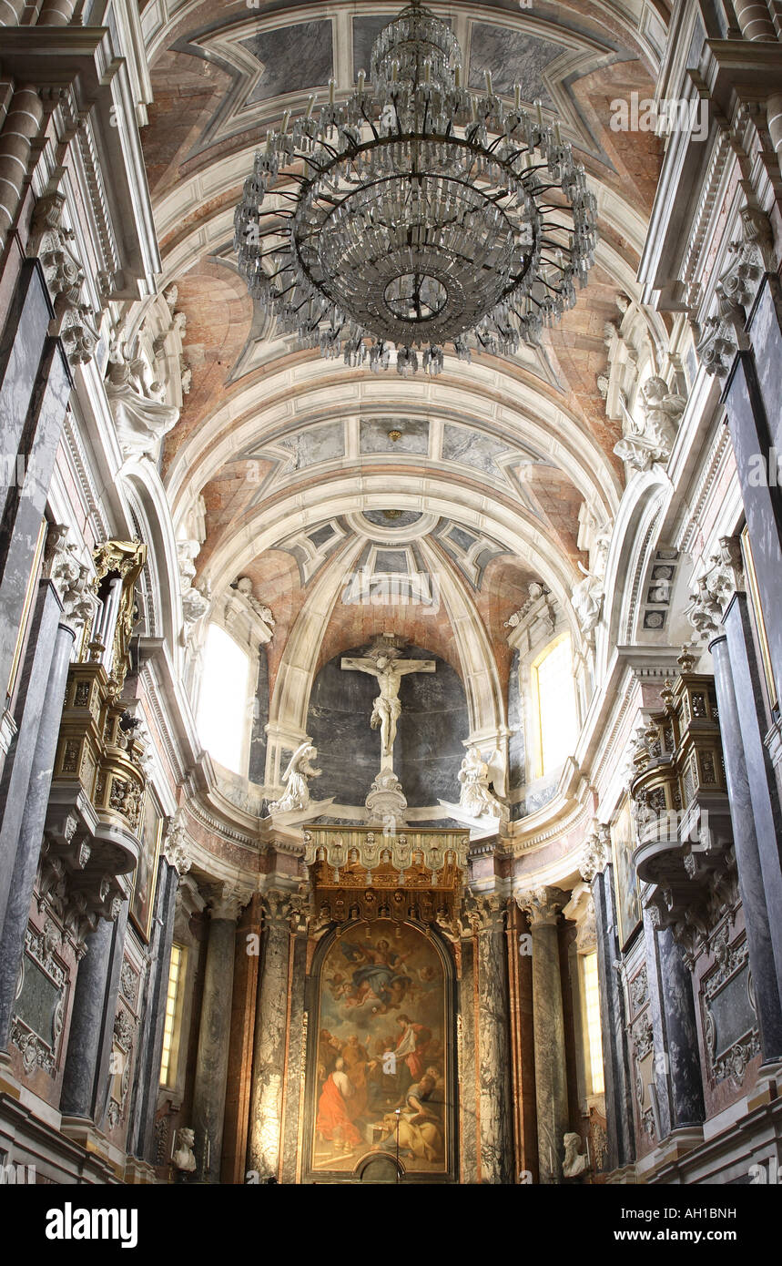 Cathedral of evora interior hi-res stock photography and images - Alamy