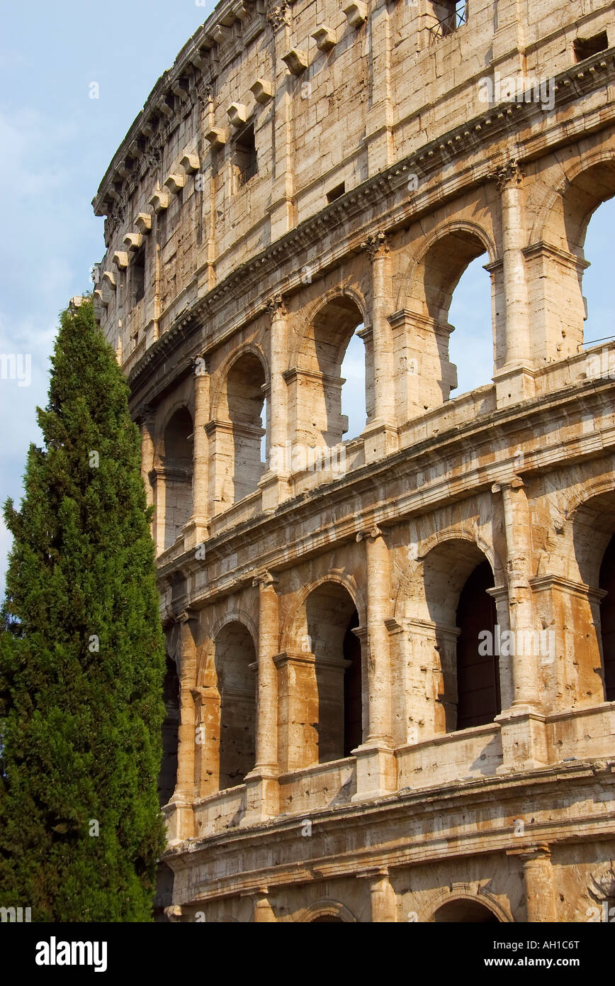 Rome Italy Colosseum Profile Stock Photo - Alamy