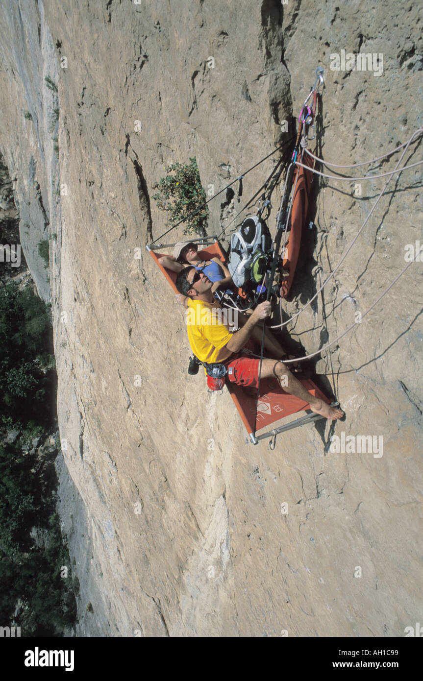 Portaledge couple hi-res stock photography and images - Alamy
