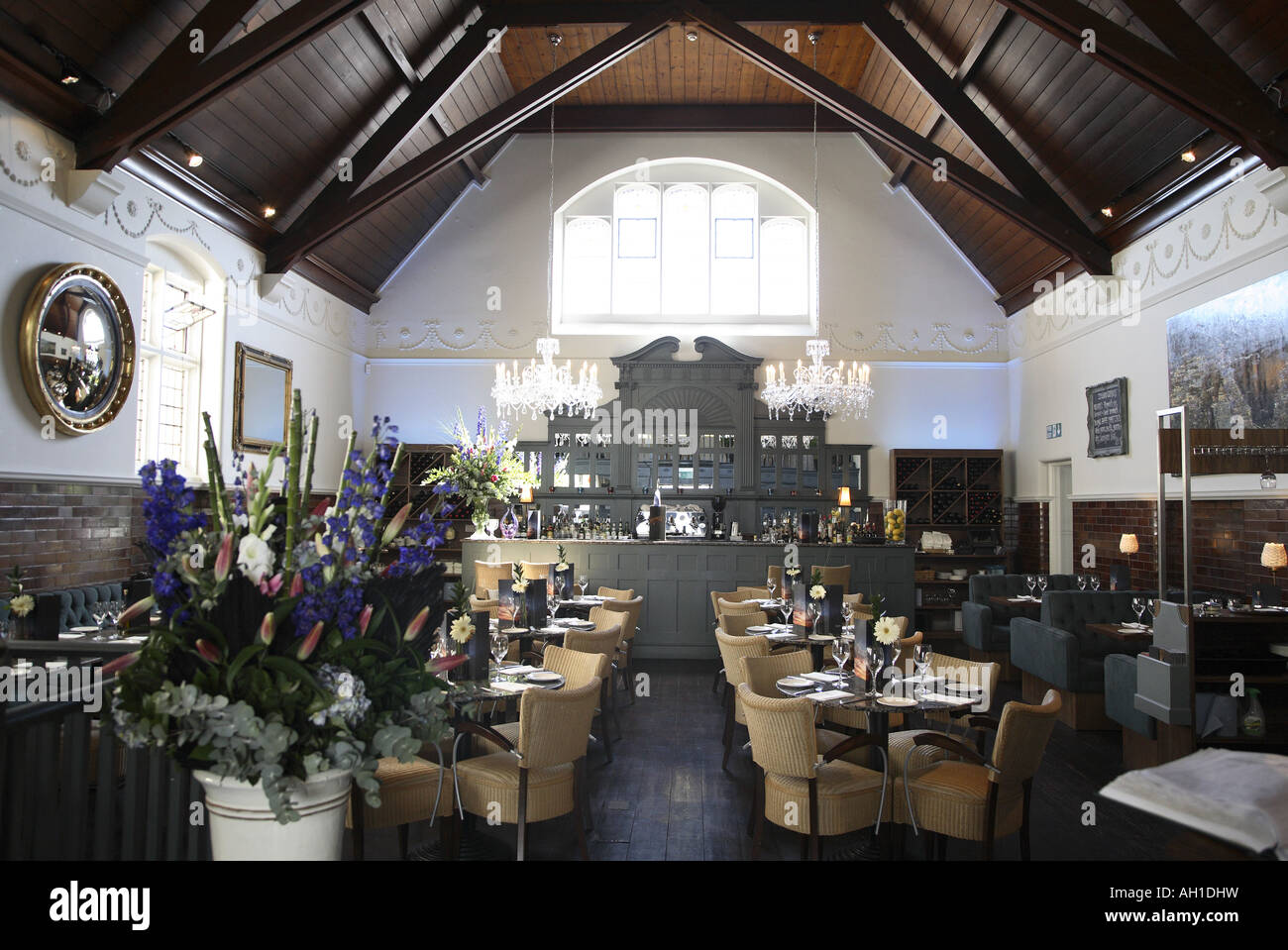 Restaurant on Walcot Street, Bath, England, UK Stock Photo - Alamy