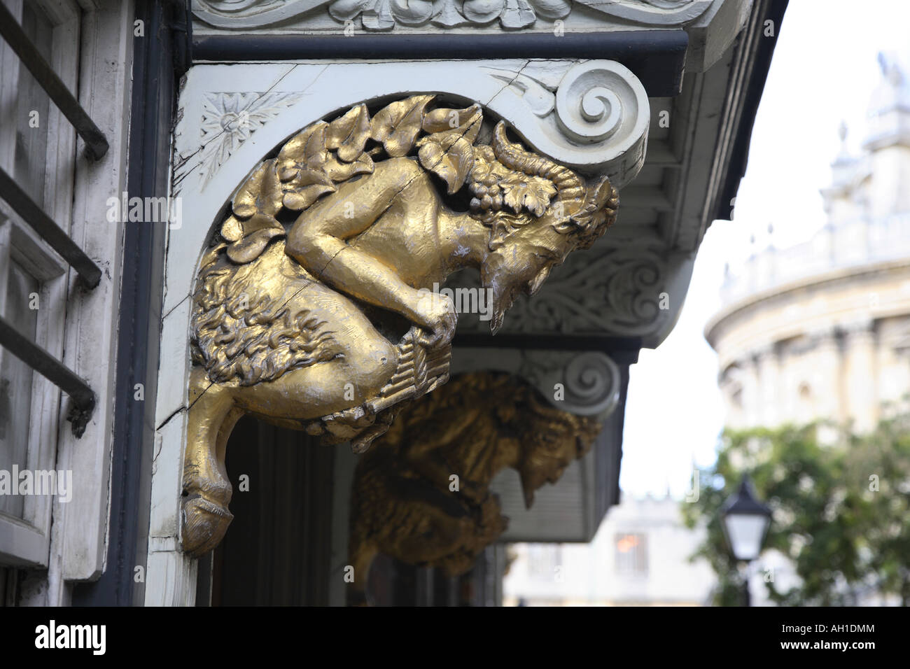 Figure on a Facade in Oxford, England, UK Stock Photo - Alamy