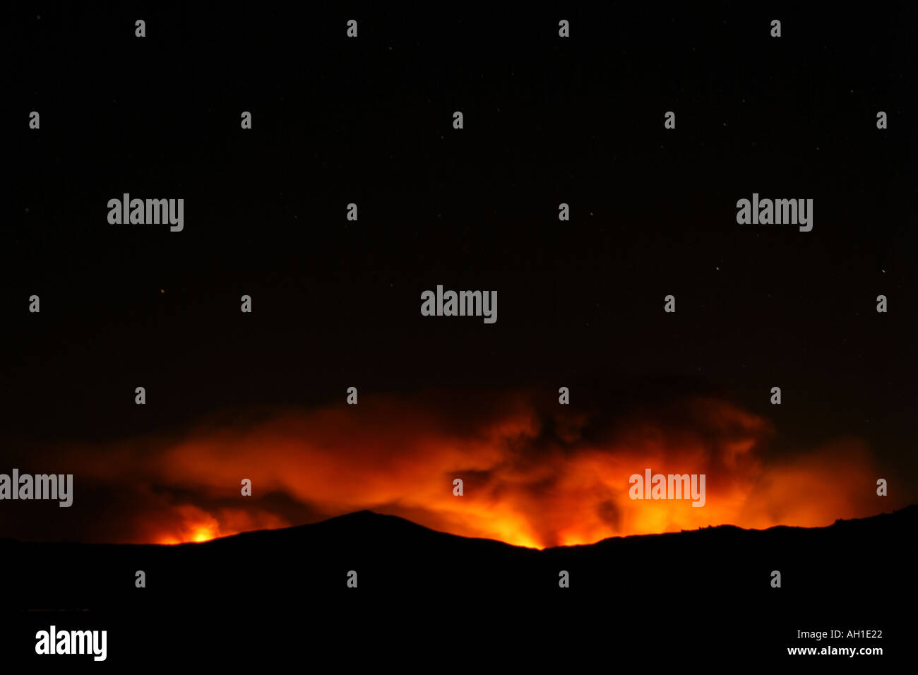 Cedar fire at night Stock Photo - Alamy