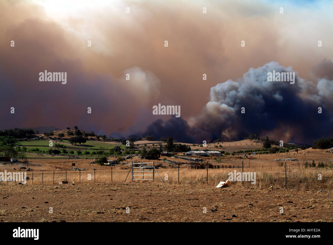 Smoke from the Cedar Fire Stock Photo - Alamy