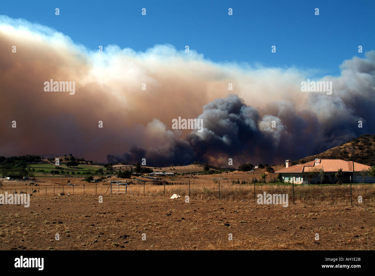 Cedar Fire Out of Control Stock Photo - Alamy