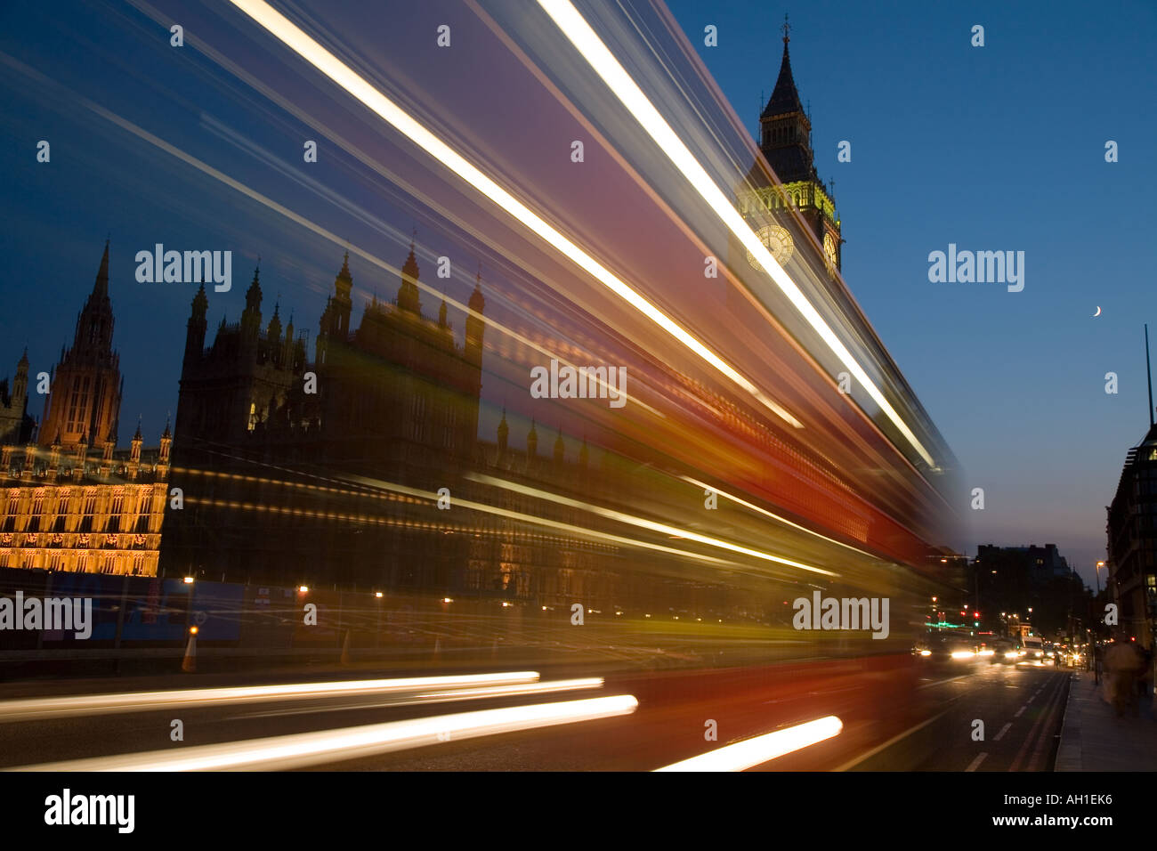 Red London Bus Parliament Square London U.K Stock Photo - Alamy