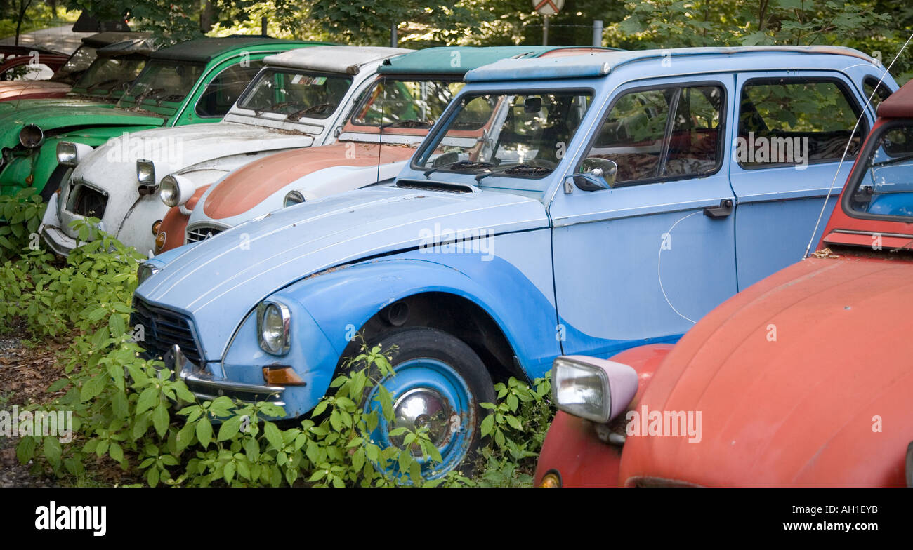 Image citroen 2cv hi-res stock photography and images - Alamy