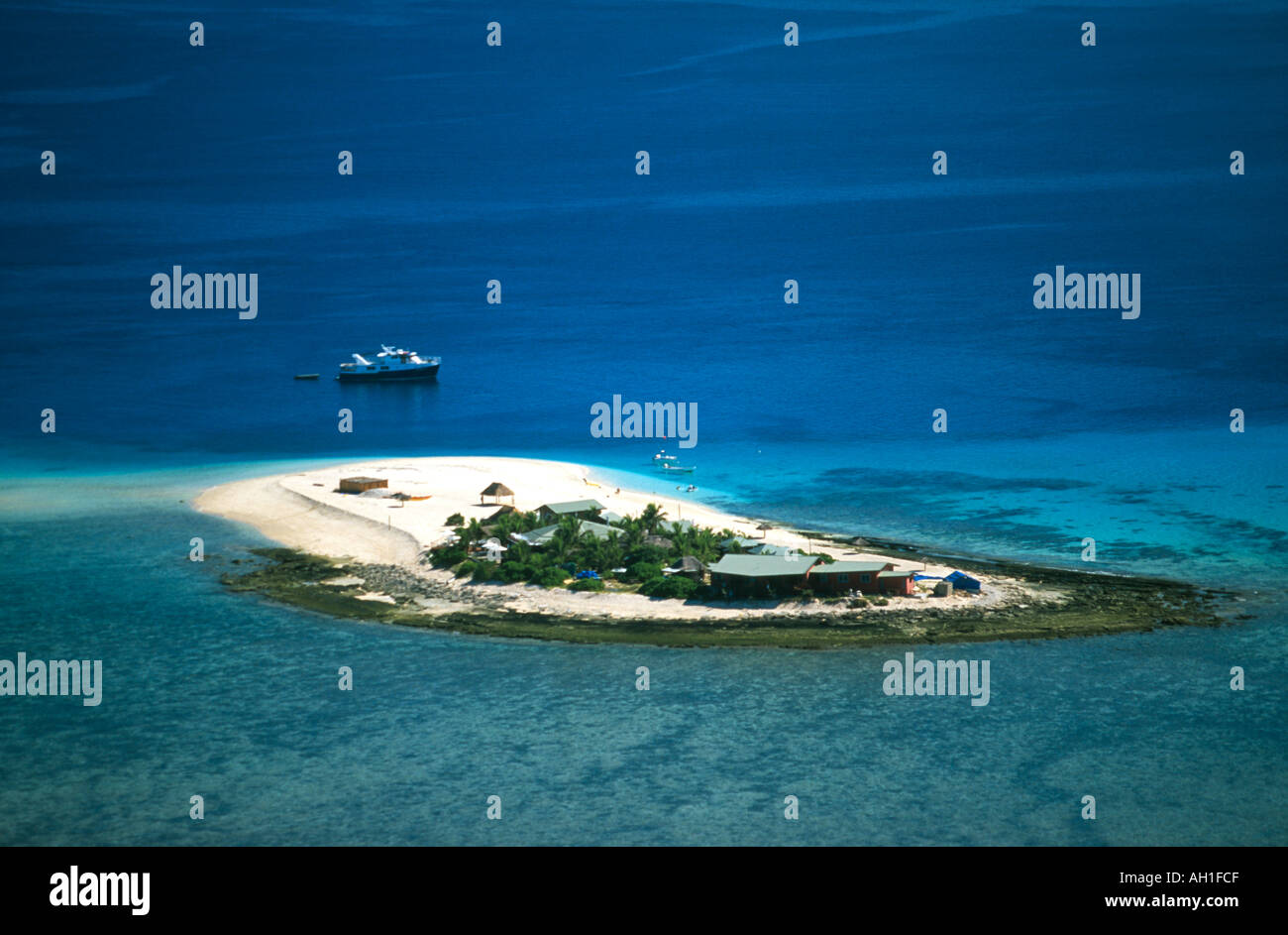 Namotu Island Mamanuca Islands Fiji aerial Stock Photo - Alamy