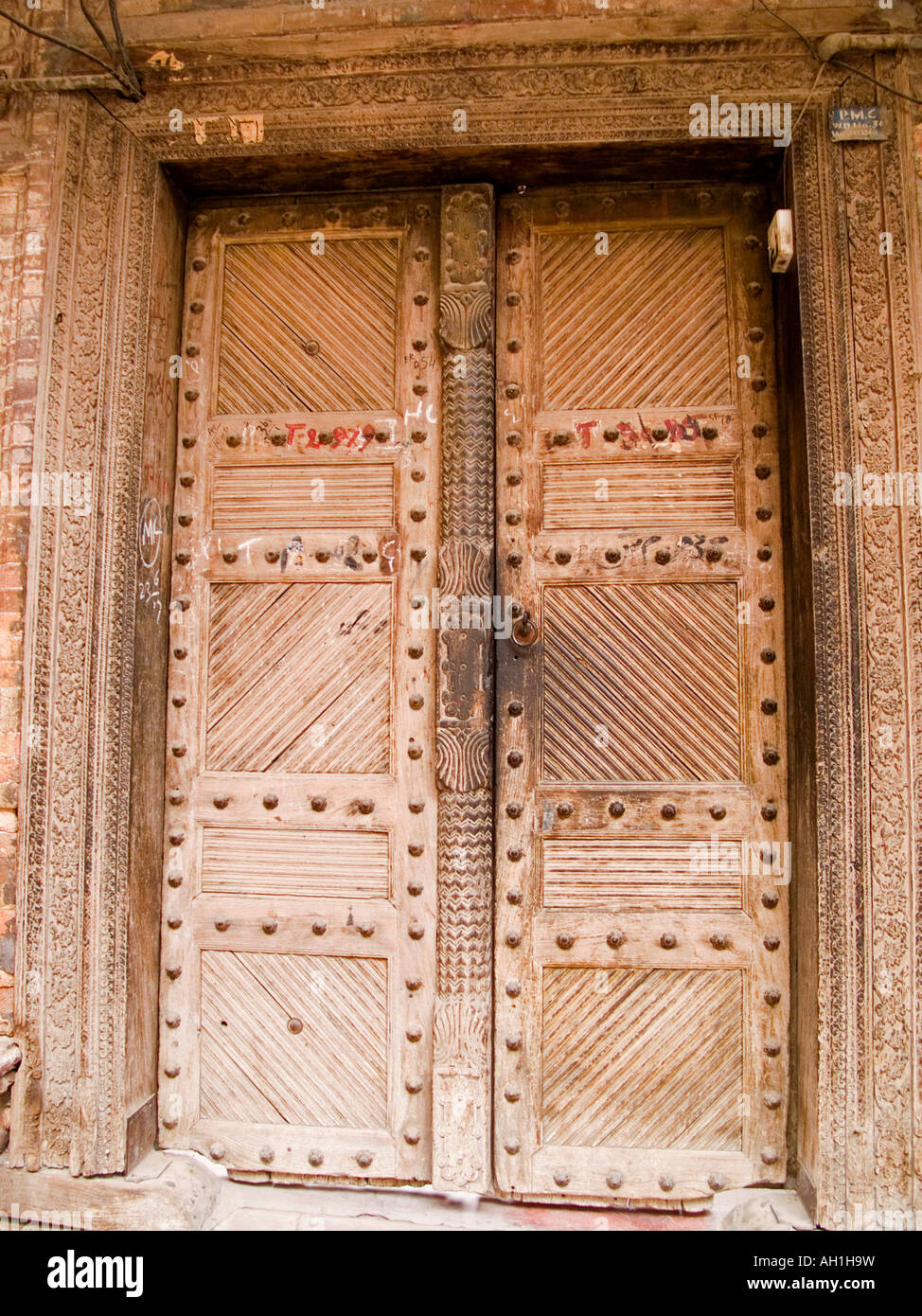 finely carved wooden doors on an old haveli merchant s home Peshawar ...