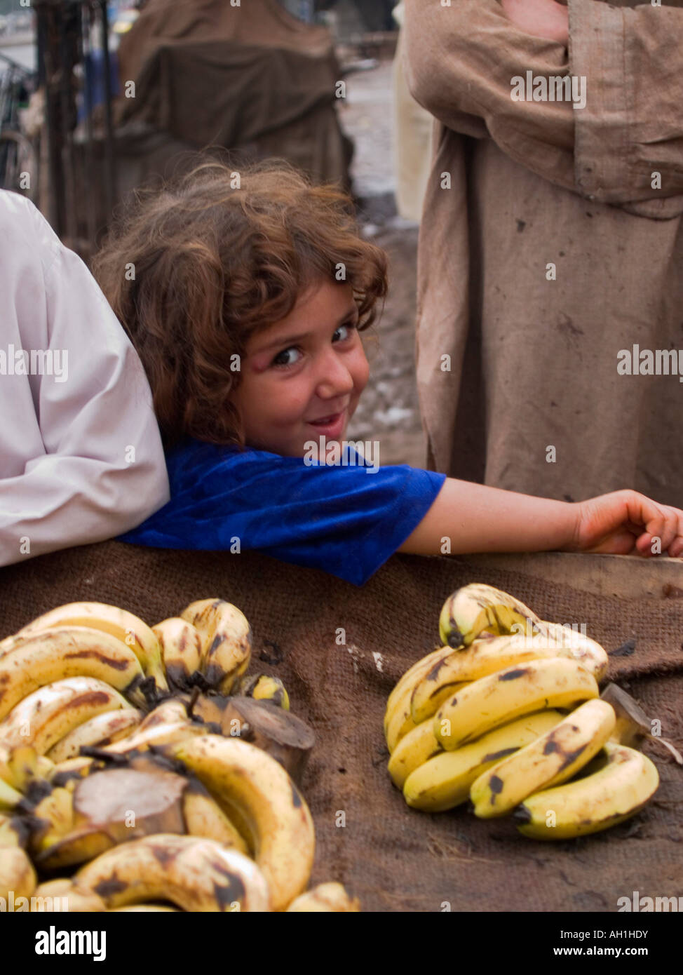Cute afghan girl hi-res stock photography and images - Alamy