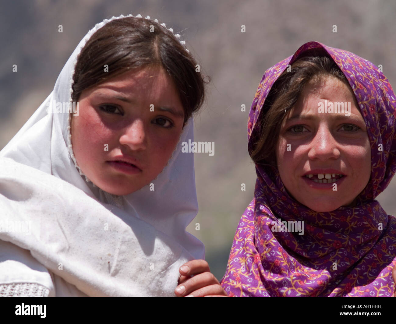 2 Pakistani girls from the mountains Pakistan Stock Photo - Alamy