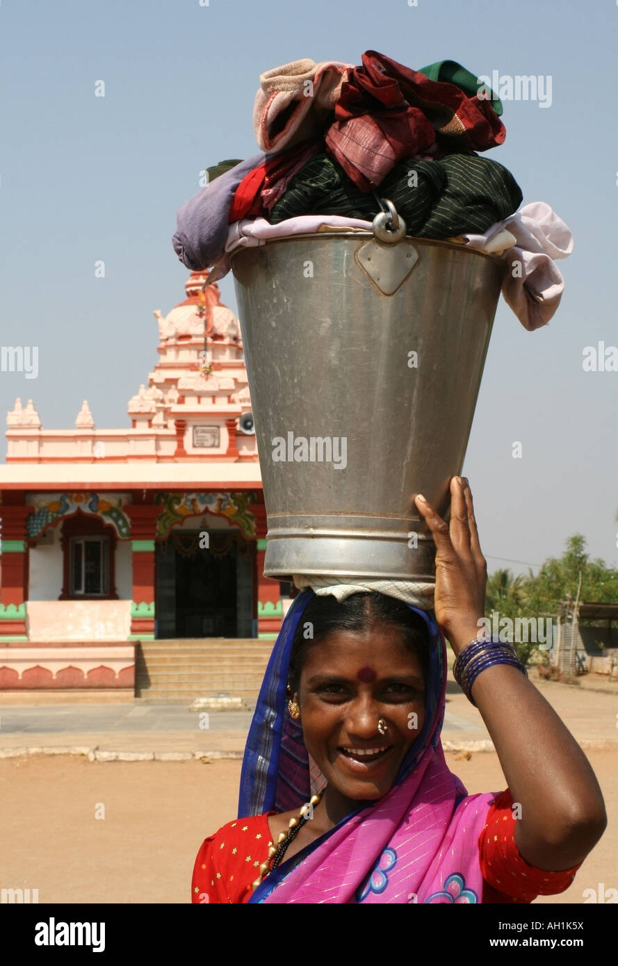 Poor Lady Stock Photos & Poor Lady Stock Images - Alamy