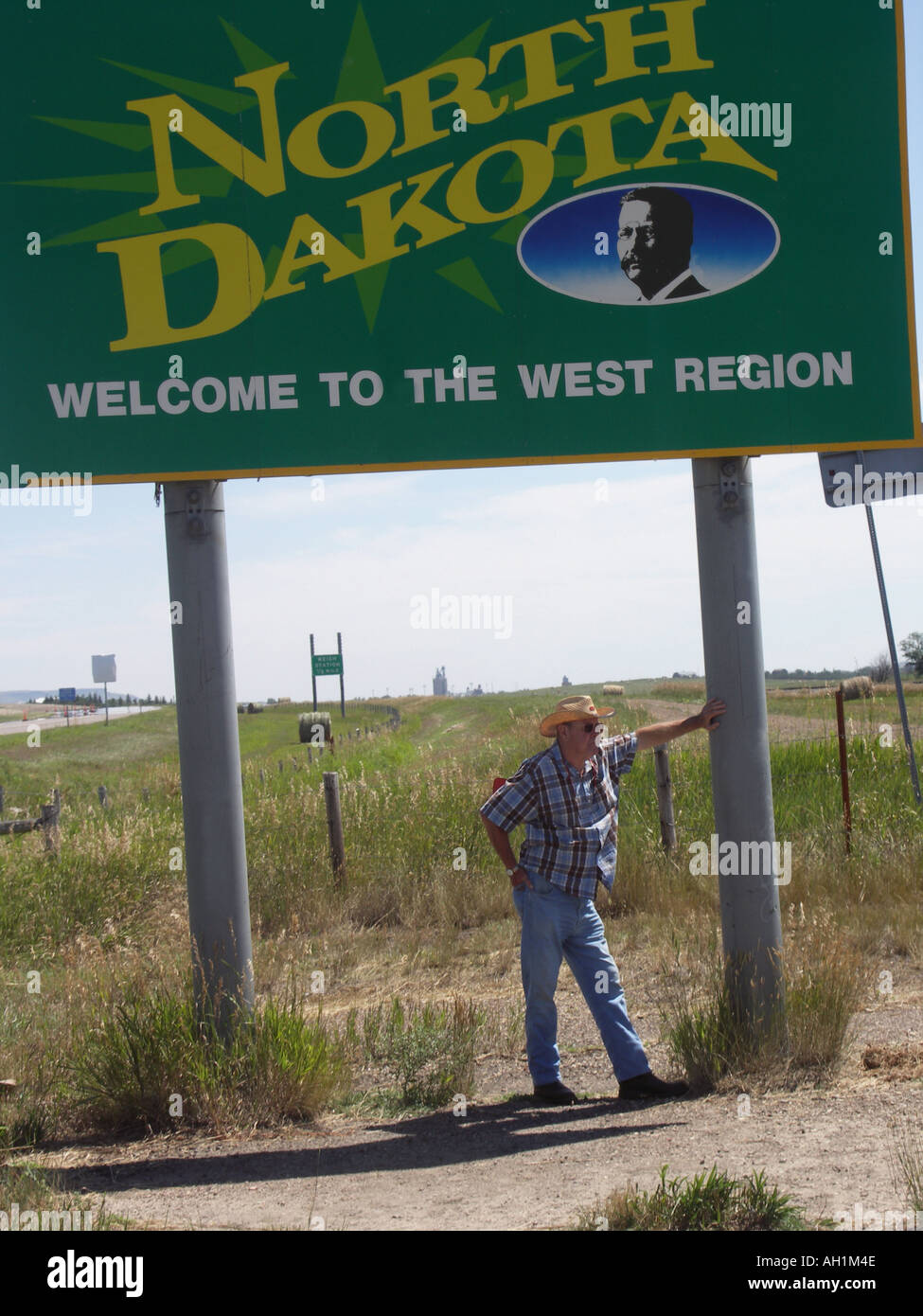 North Dakota Sign Stock Photo - Alamy