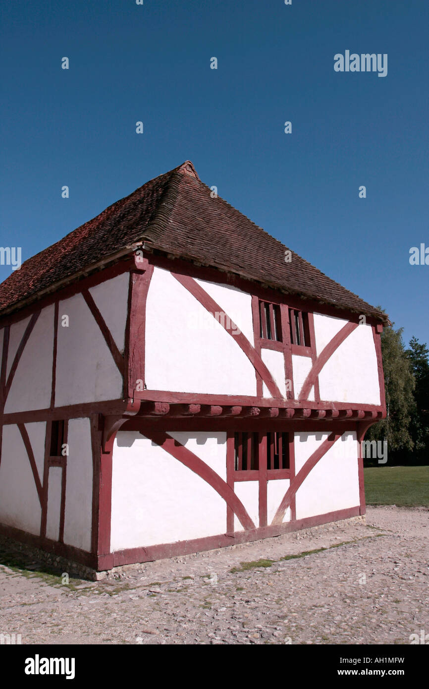 Classic medieval hall-house at Weald and Downland Open Air Museum ...