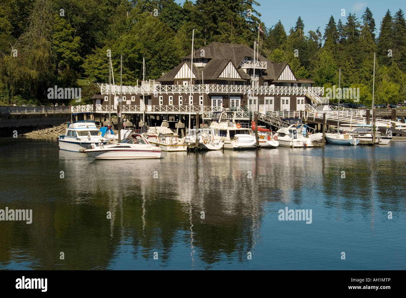 Vancouver Rowing Club clubhouse (1911), Stanley Park, Vancouver ...