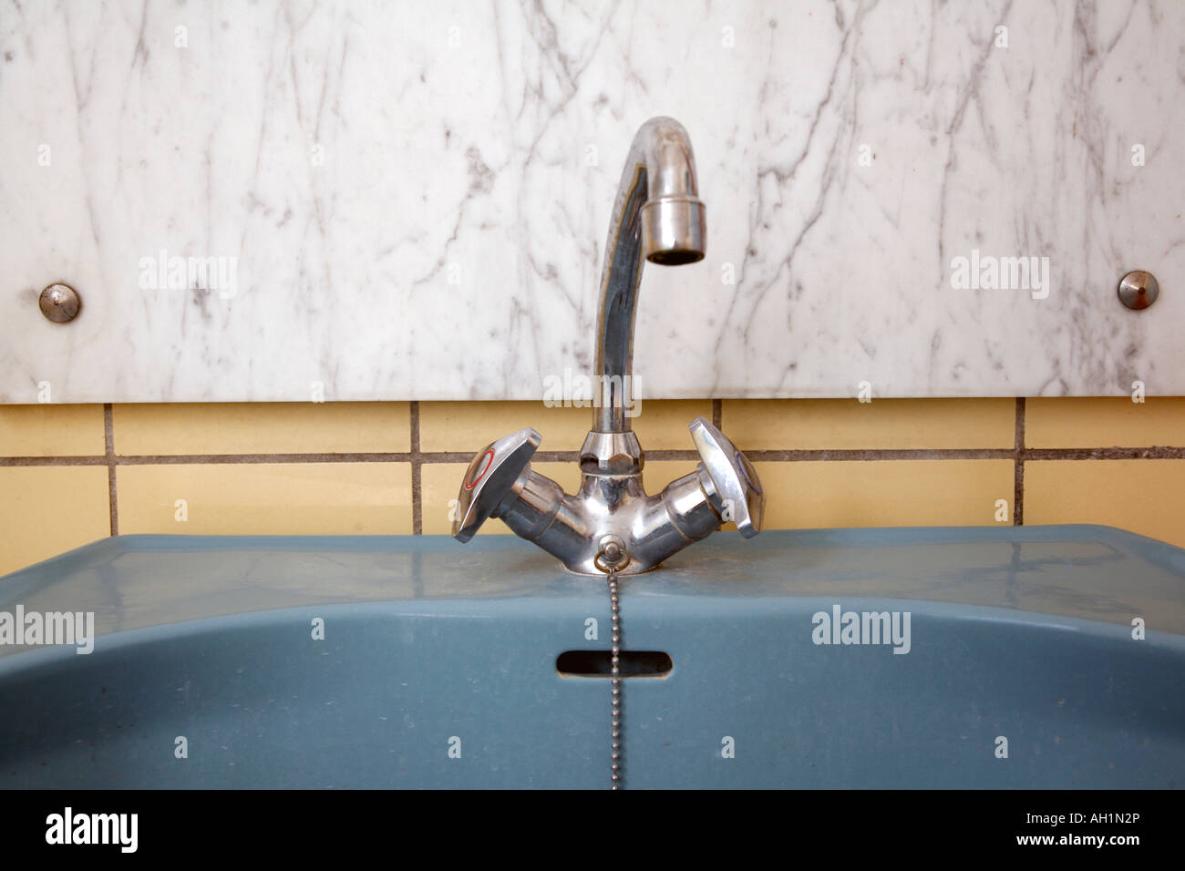 Old fashioned water tap hi-res stock photography and images - Alamy