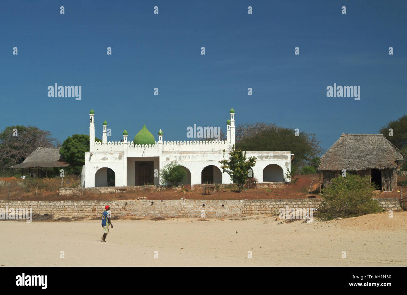 Lamu Mosque on Manda island opposite Lamu. Kenya, Africa Stock Photo ...
