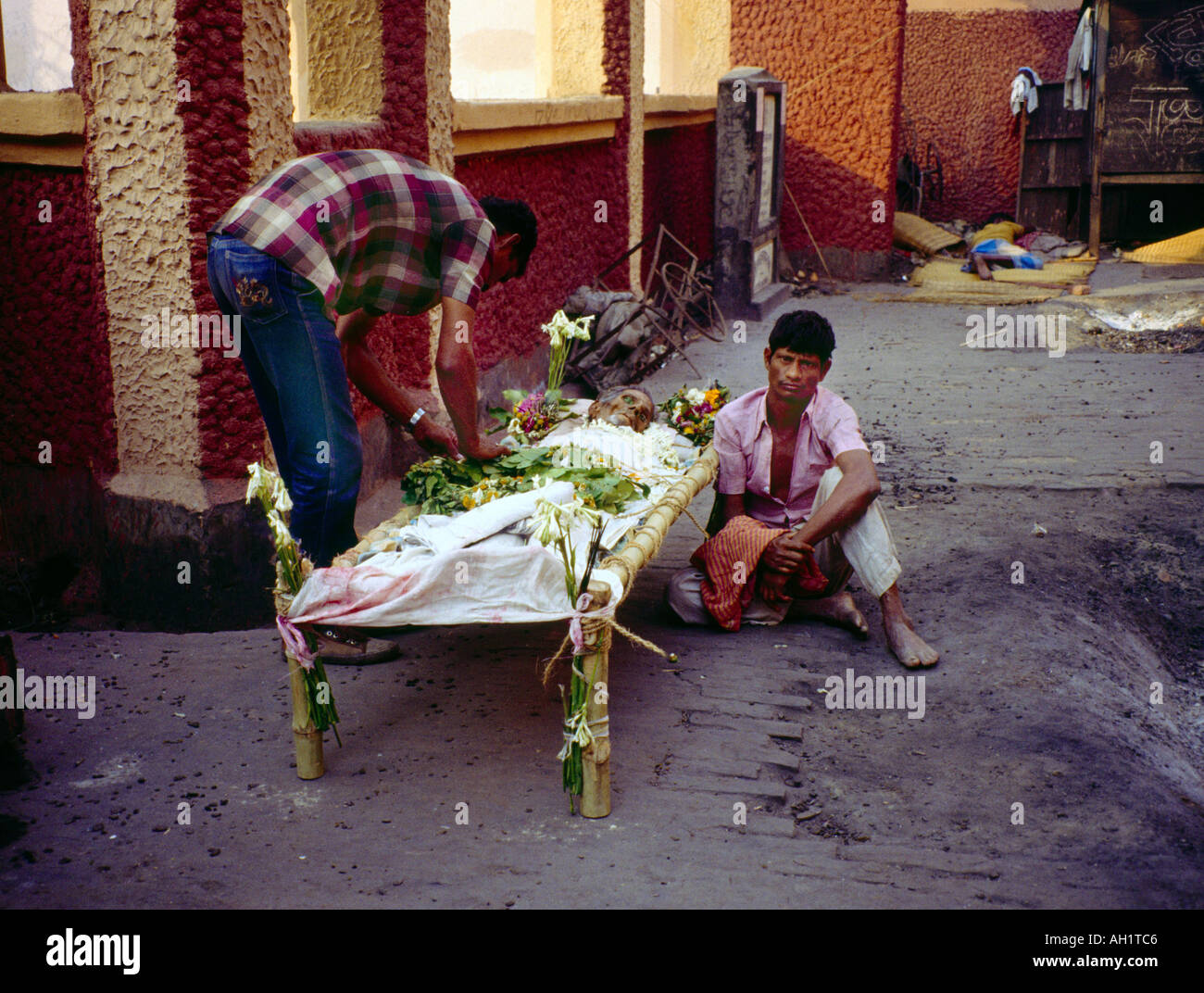 Kolkata (Formerly Calcutta) India Burning Ghats Prepared Body For Hindu ...