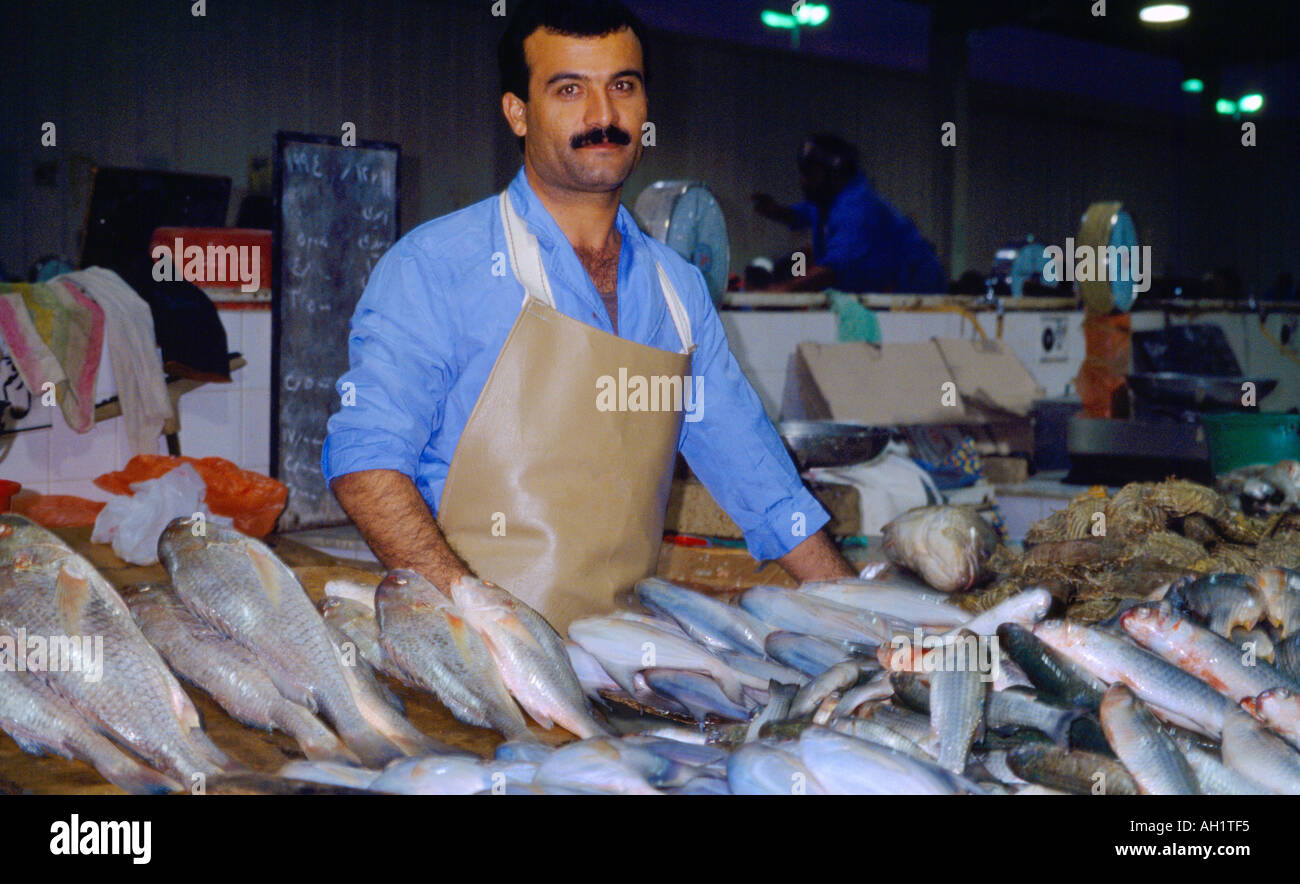 Kuwait fish market hi-res stock photography and images - Alamy