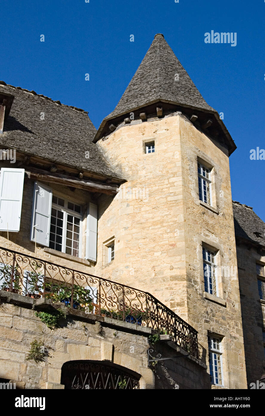Medieval architecture Sarlat Dordogne France 2005 Tower with tiled roof ...