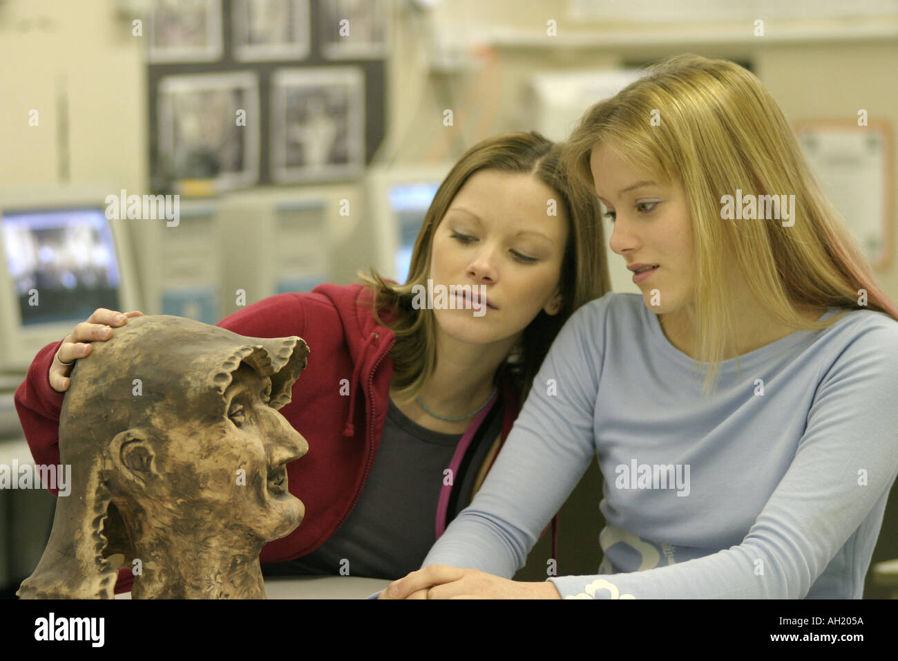 Education art students discussion sharing talking listening Stock Photo ...