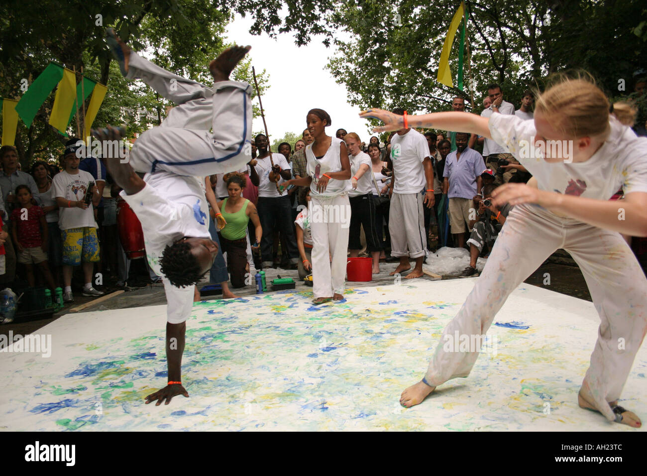 Capoeira traditional Brazilian Martial arts started by slaves 400 years ...
