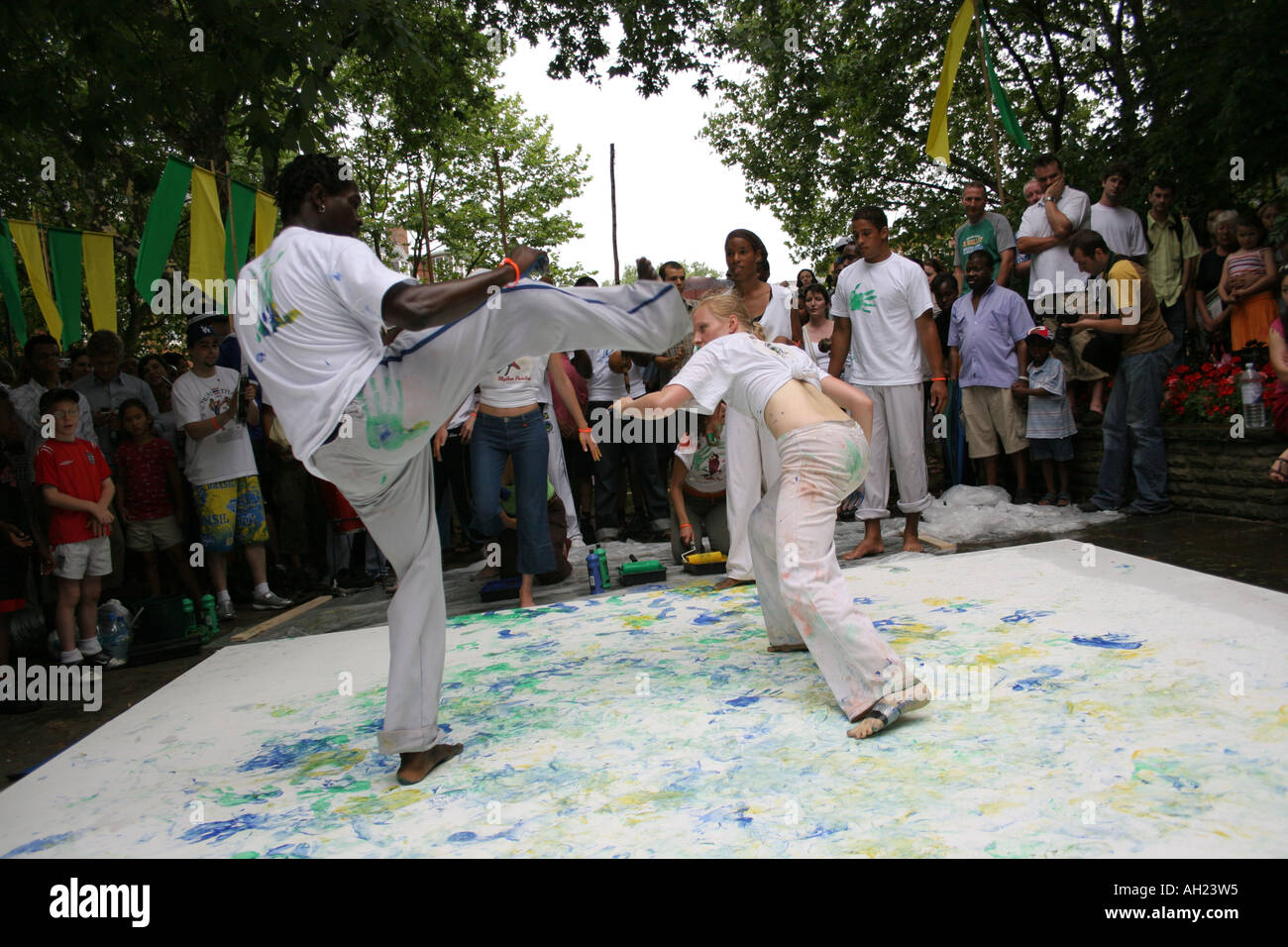Capoeira traditional Brazilian Martial arts started by slaves 400 years ...