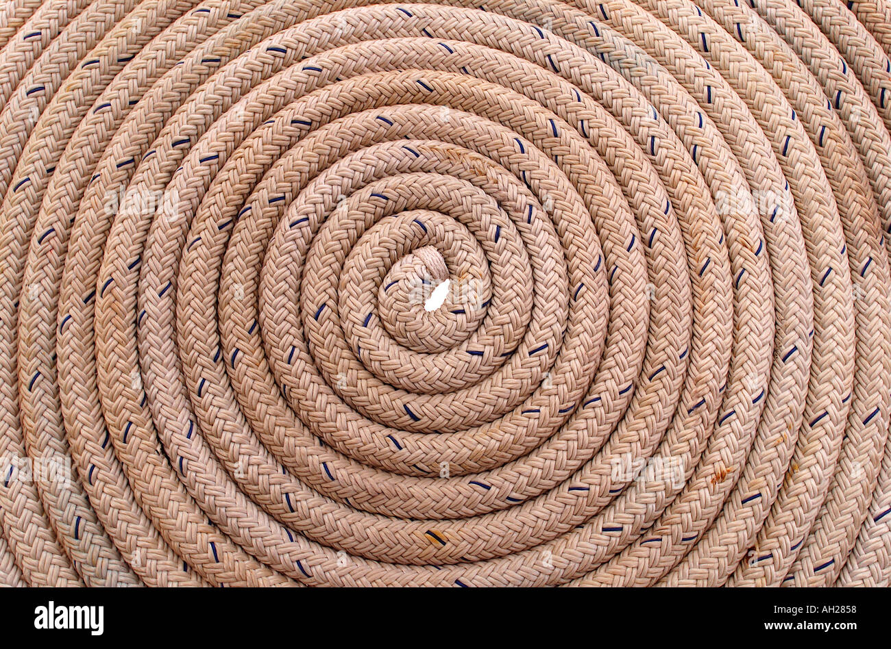Coiled rope silhouette hi-res stock photography and images - Alamy