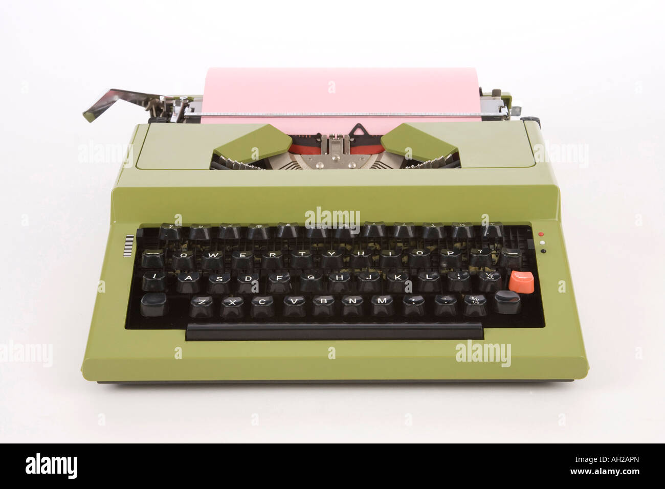 1970s typewriter hi-res stock photography and images - Alamy