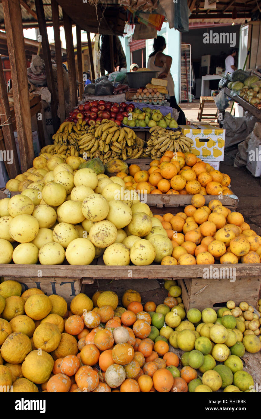 at the market Stock Photo - Alamy