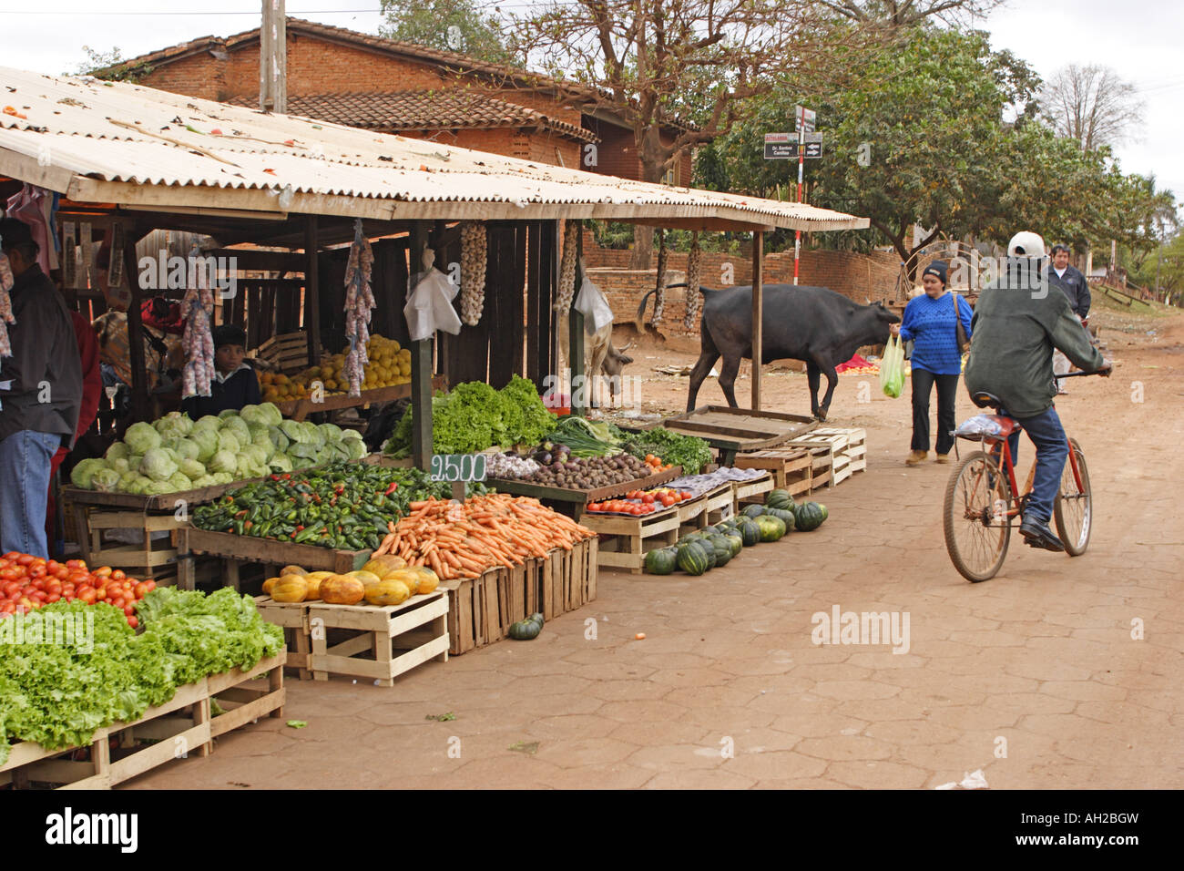 at the market Stock Photo - Alamy